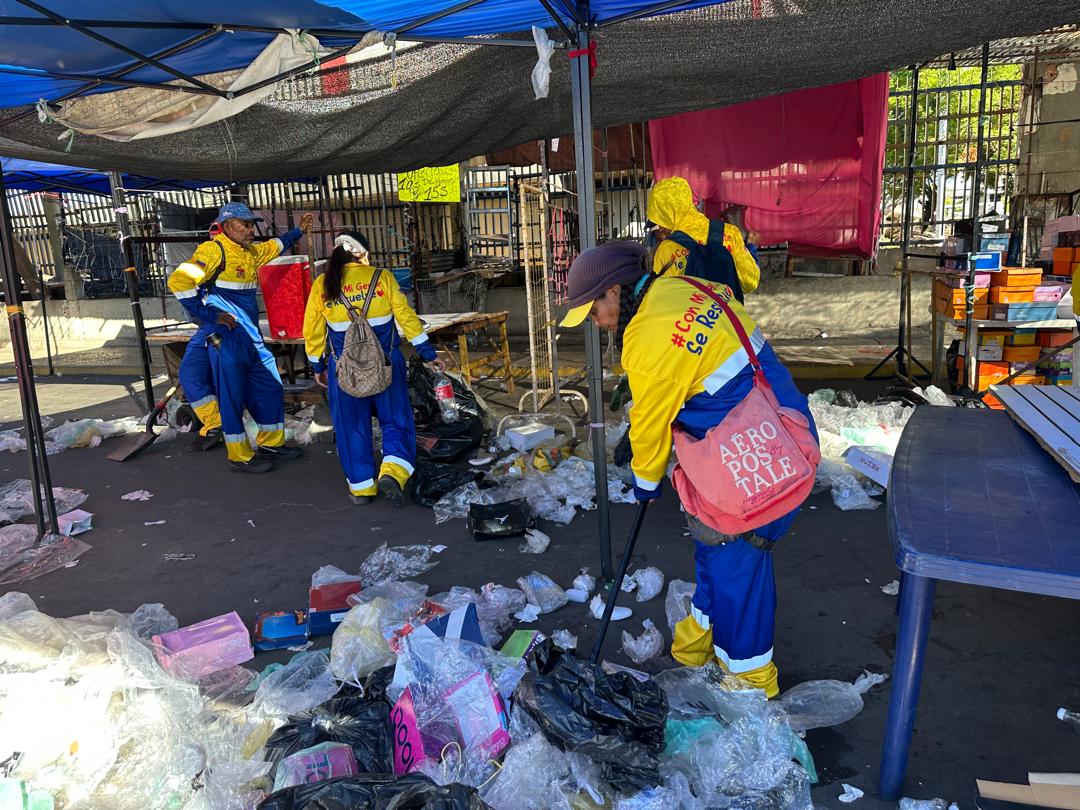 Alcaldía de Maracaibo recogió 150 toneladas de basura tras Navidad con ...
